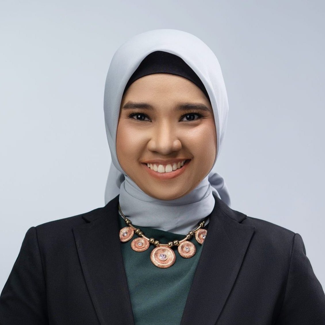 Adeanti Prasti - IDCOMM